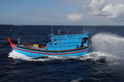 WCPFC executive director raises issue of blue boats with Vietnam | WWF