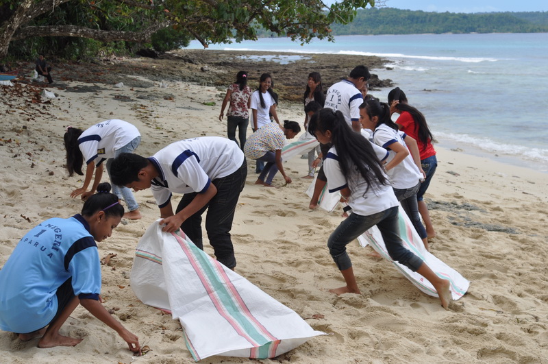 Thousands come together to celebrate first Coral Triangle Day | WWF