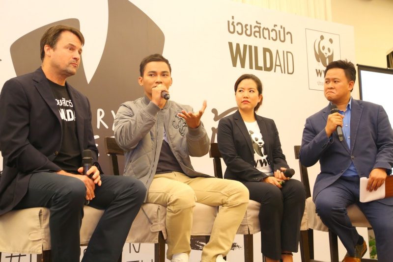 จา พนม โค้ช ซิโก้ และนักฟุตบอลทีมช้างศึก ชวนคนไทย “หยุดซื้องาช้าง” | WWF