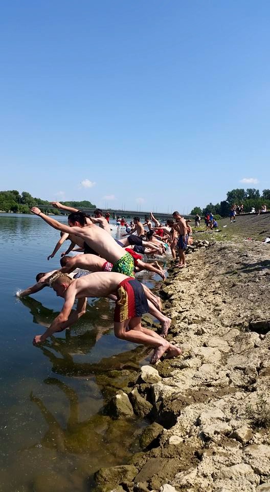 Big Jump events celebrate healthy rivers in Austria, Slovenia, Hungary ...